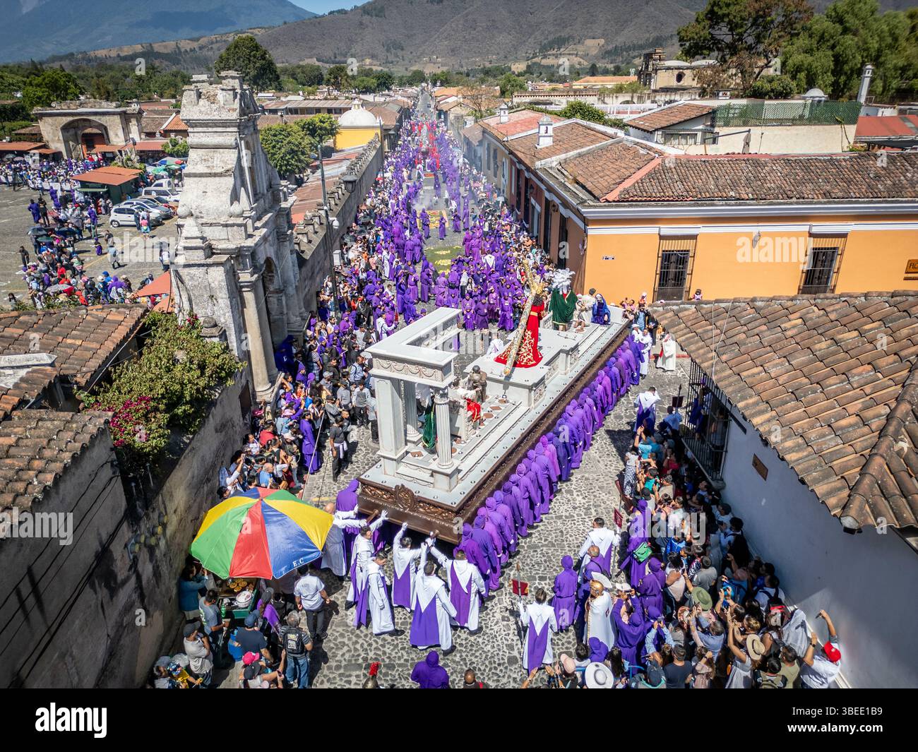 Semana Santa en la Antigua Guatemala Holy Week celebrations in Antigua ...