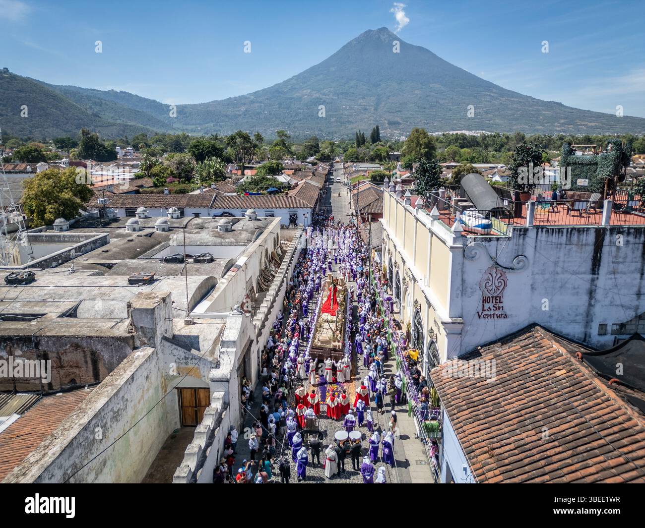Semana Santa en la Antigua Guatemala Holy Week celebrations in Antigua ...