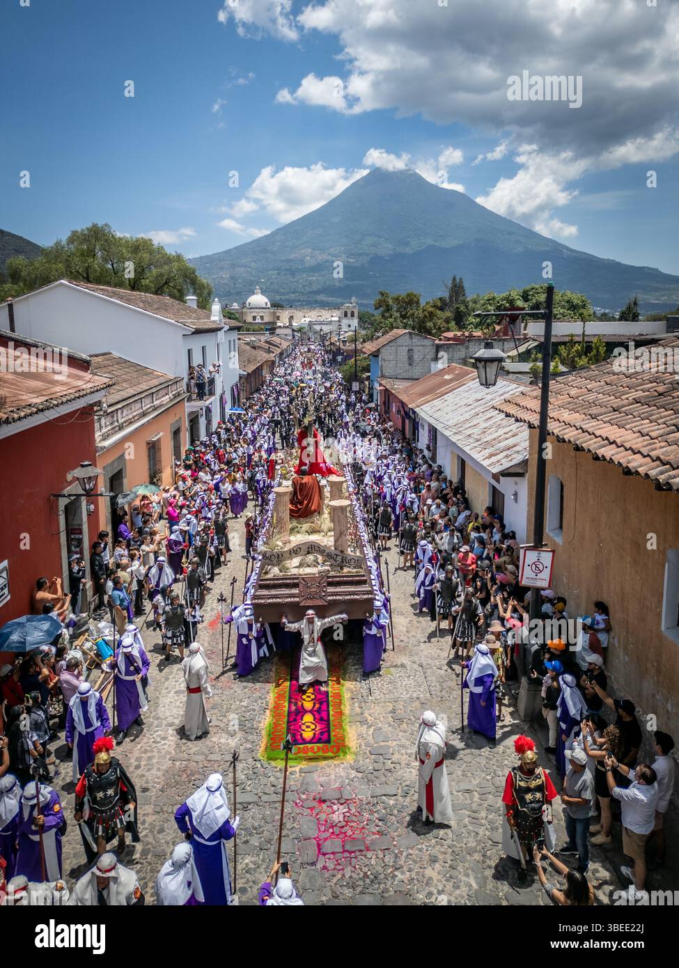 Semana Santa en la Antigua Guatemala Holy Week celebrations in Antigua ...