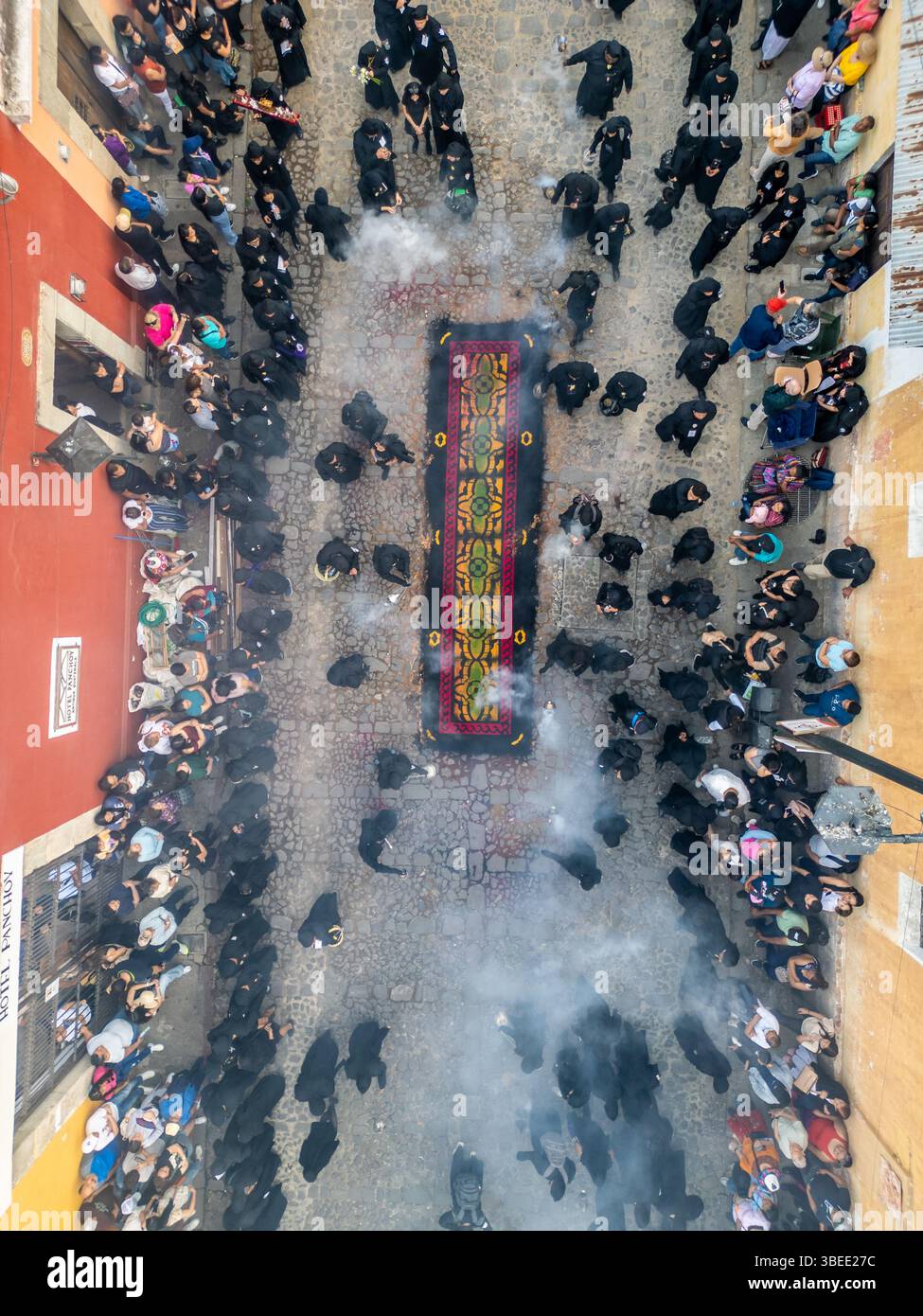 Semana Santa en la Antigua Guatemala Holy Week celebrations in Antigua ...