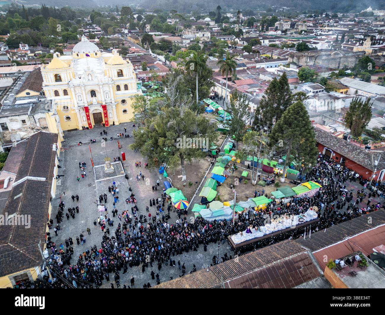 Semana Santa en la Antigua Guatemala Holy Week celebrations in Antigua ...