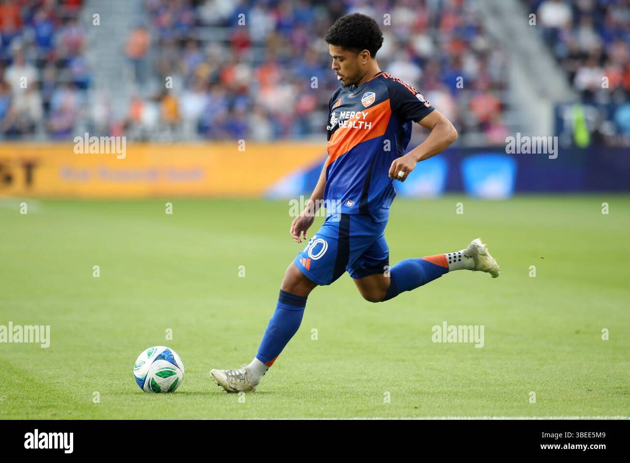 May 28, 2025: FC Cincinnati's Evander attempts a shot during an MLS ...