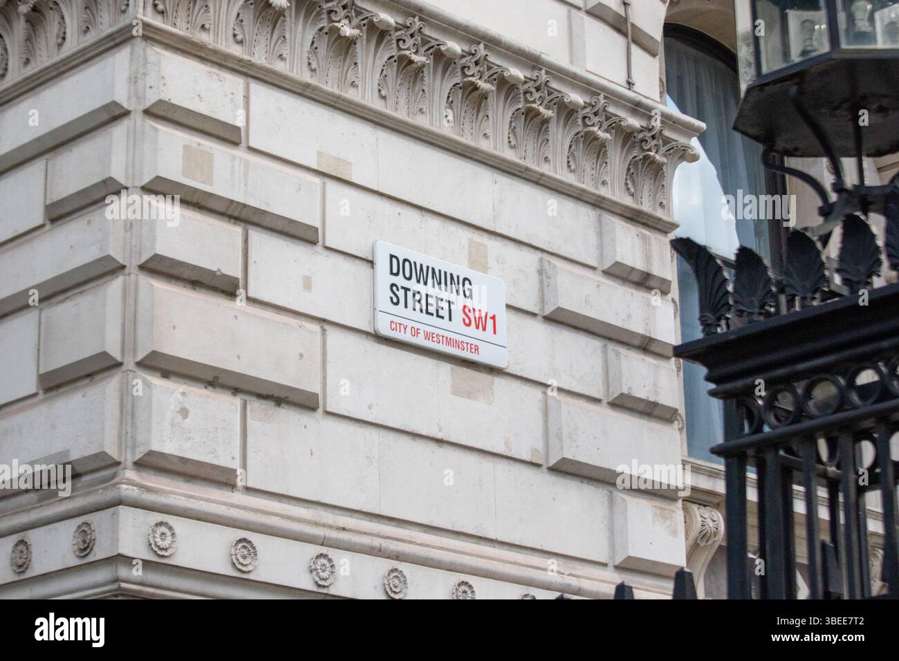 Street sign for Downing Street, SW1, London, located in the City of ...