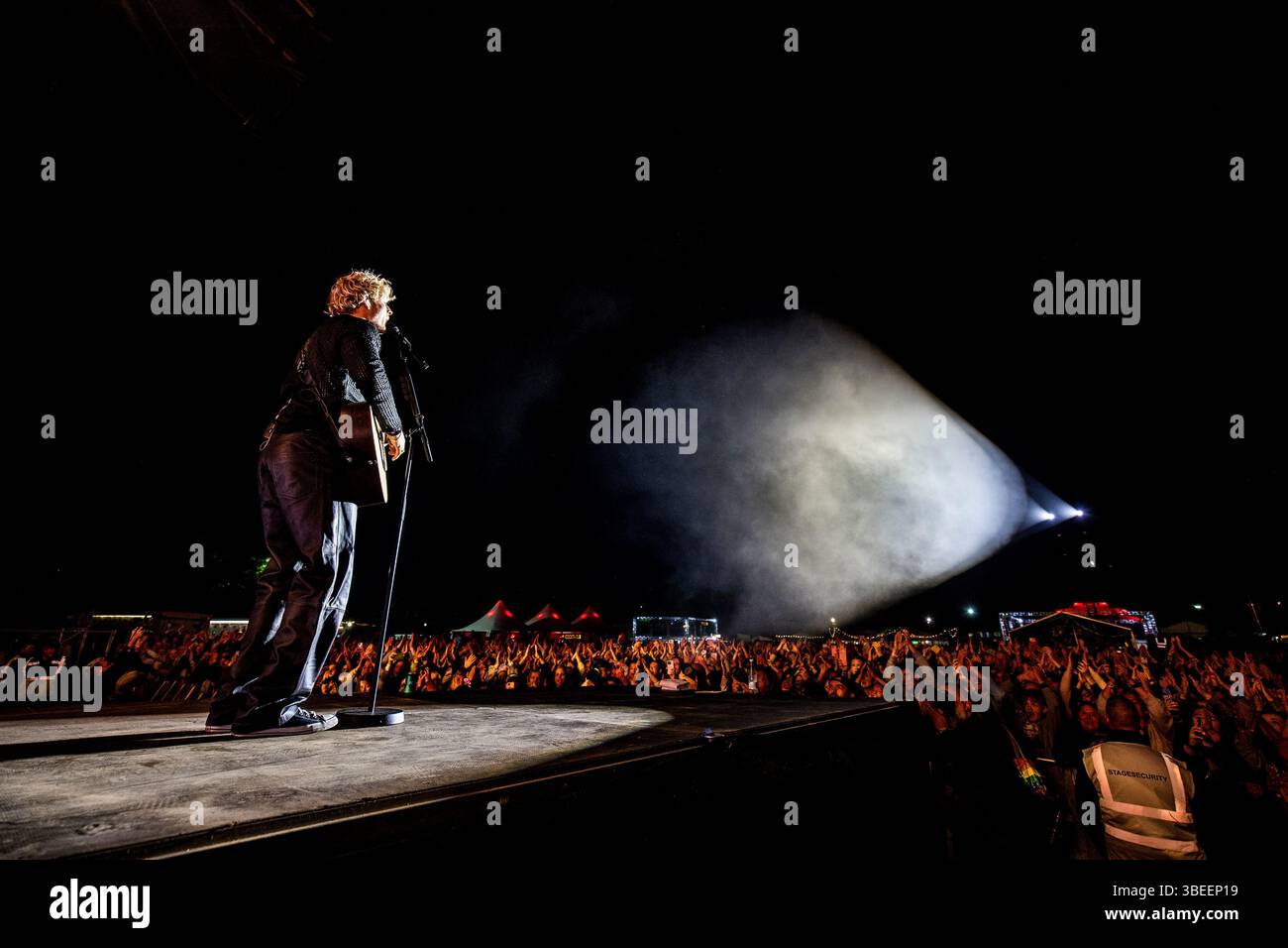 Jelling, Denmark. 28th May, 2025. The Danish pop singer and songwriter ...