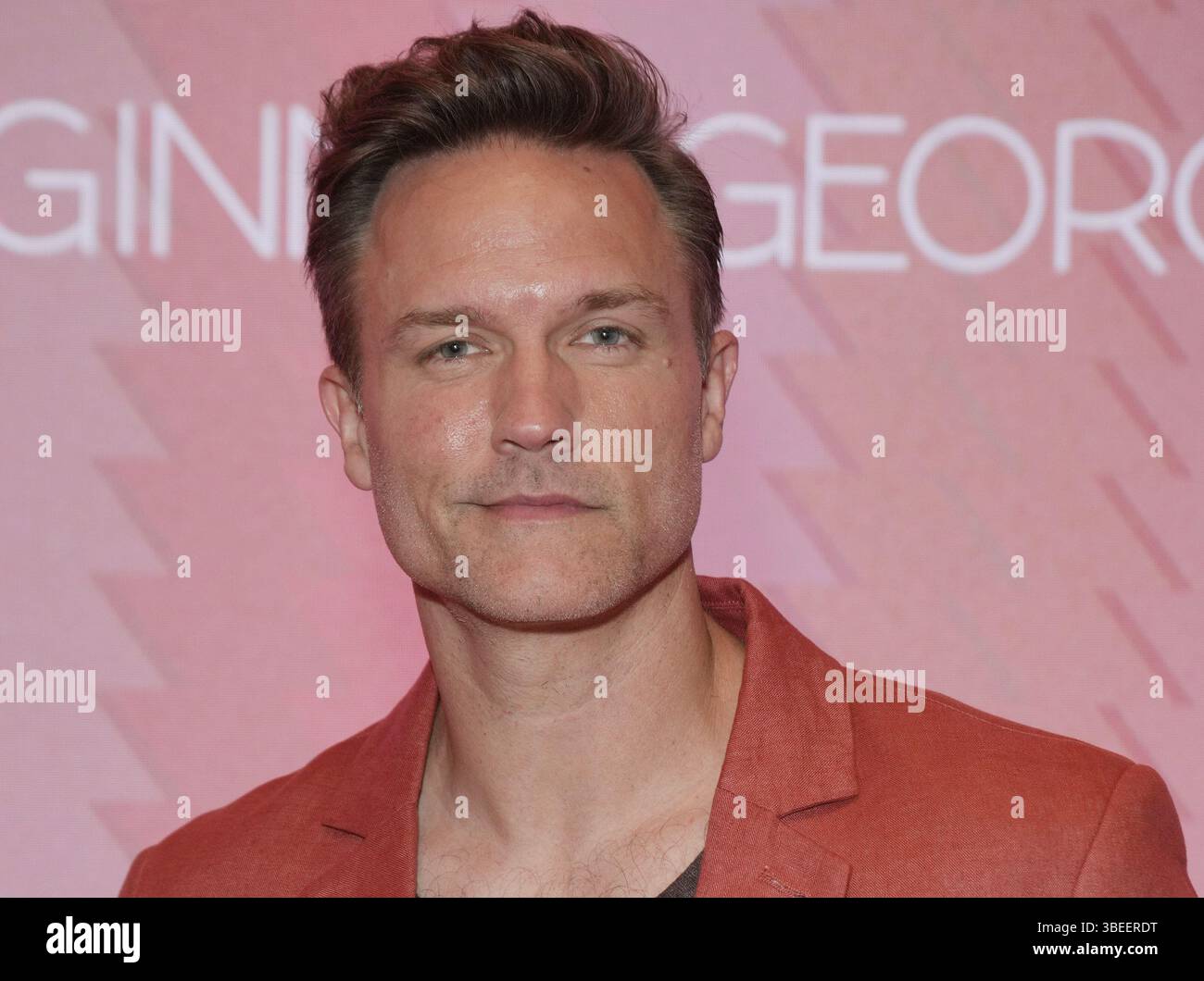 Scott Porter arrives at the Netflix's "GINNY & GEORGIA" Season 3 Los ...