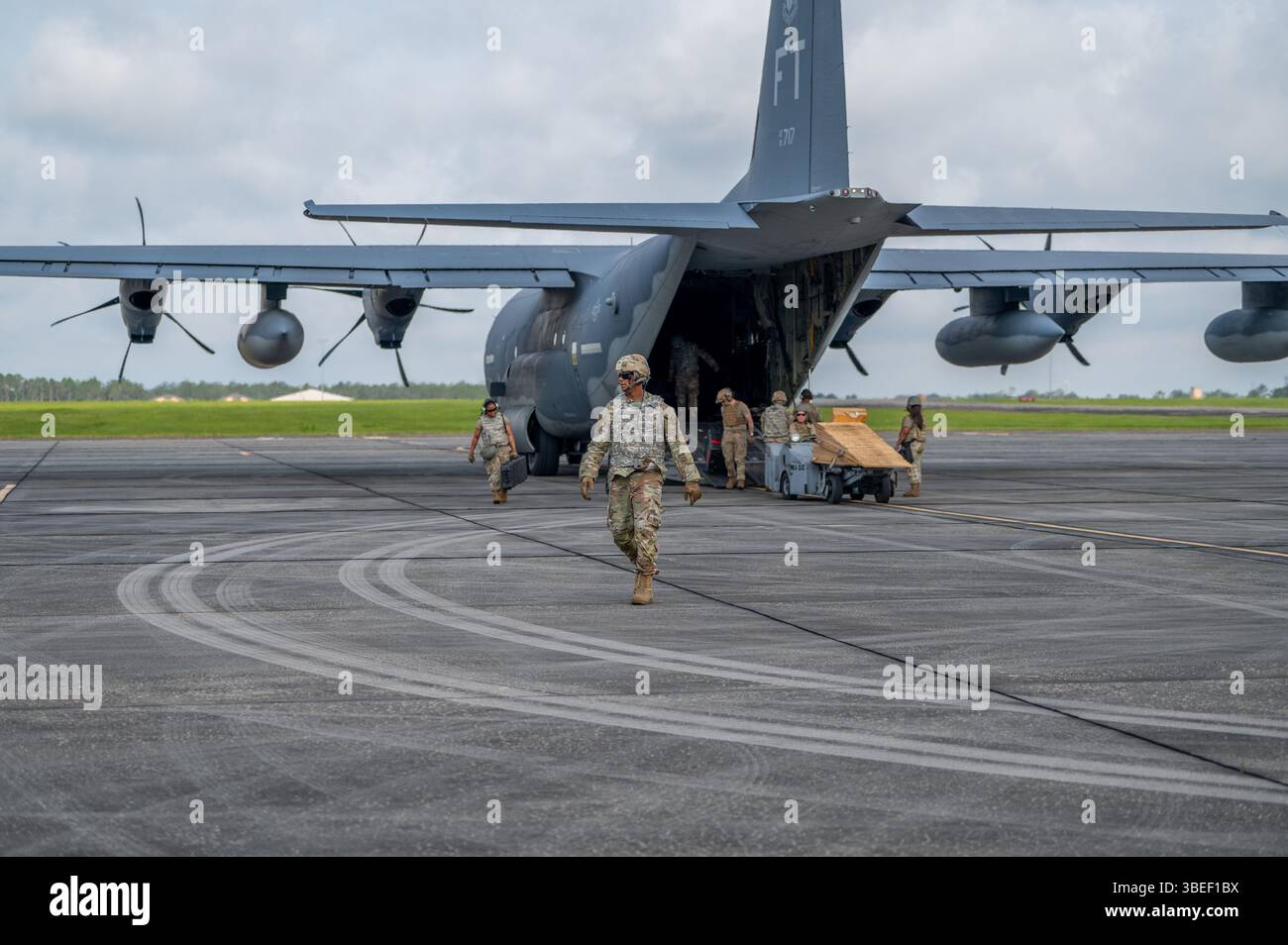 Command master chief aviation hi-res stock photography and images - Alamy