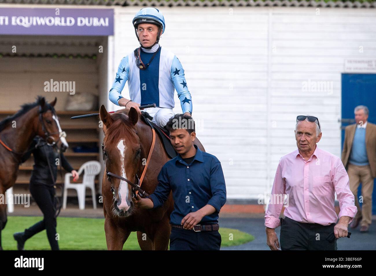 Windsor, Berkshire, UK. 19th May, 2025. Horse CROWD QUAKE ridden by jockey Ray Dawson wins the ...