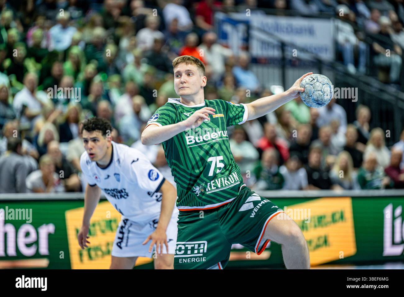 Wetzlar, Deutschland. 28th May, 2025. Domen Novak (HSG Wetzlar, 75 ...