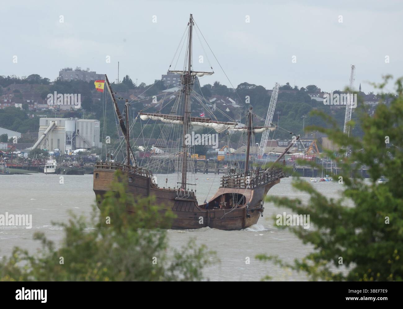replica of Christopher Columbus' Santa Maria ship going up the River ...