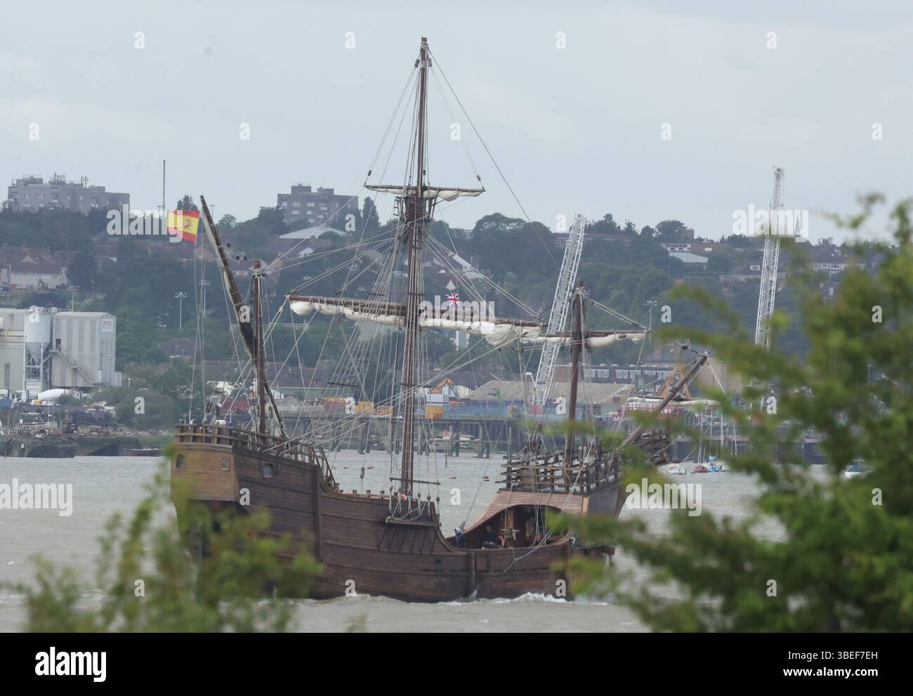 replica of Christopher Columbus' Santa Maria ship going up the River ...