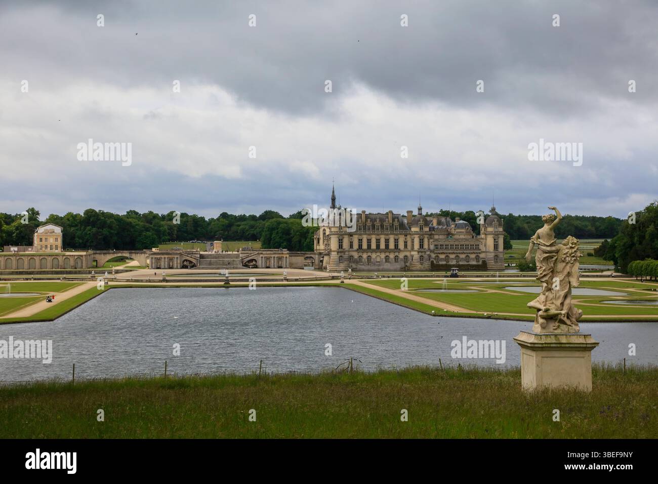 Schloss Chateau de Chantilly, Departement Oise, Region Hauts-de-France ...