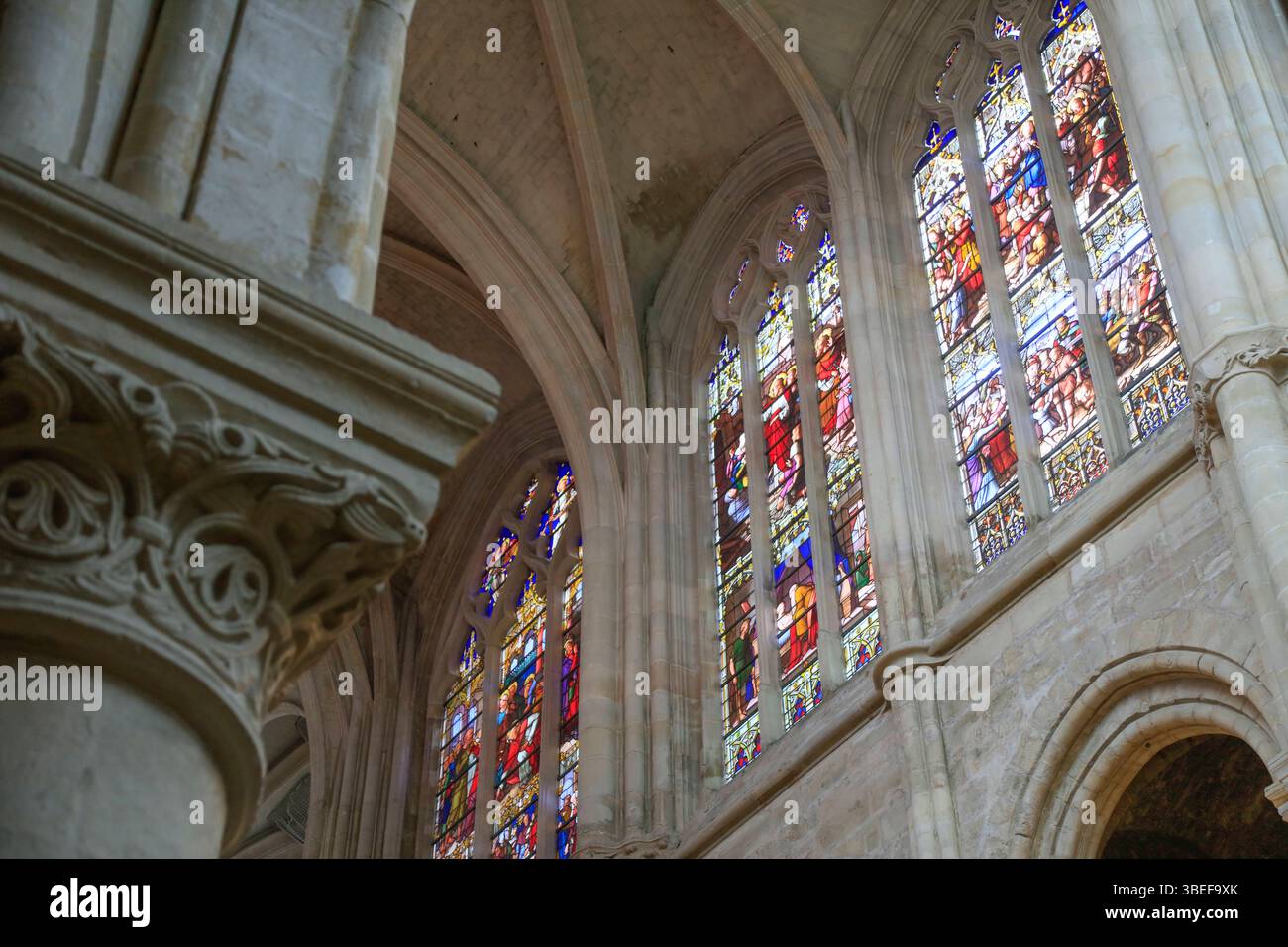 Kathedrale Notre-Dame im Stil der Gotik, Senlis, Departement Oise ...