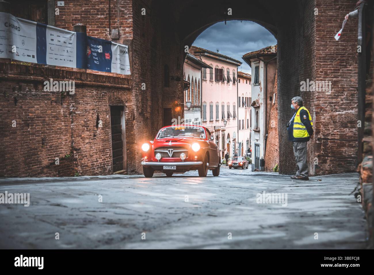 Mille Miglia 2020 - 1000 Mile Historic Road Race passes through San ...