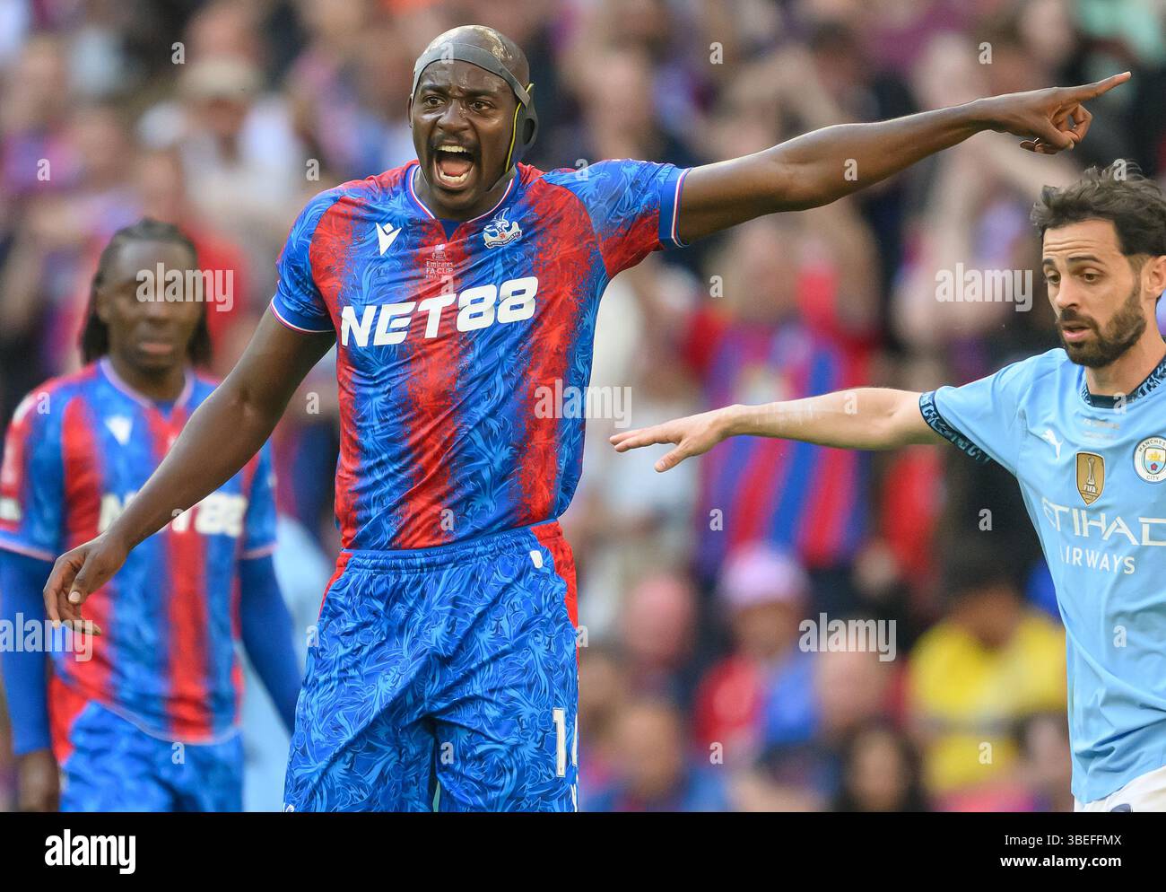 London, UK. 17th May, 2025. Crystal Palace v Manchester City - FA Cup ...