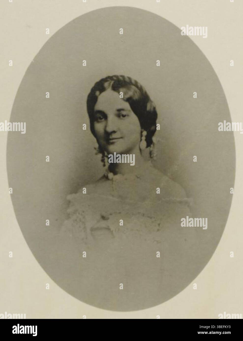 Ellen susan du pont hi-res stock photography and images - Alamy