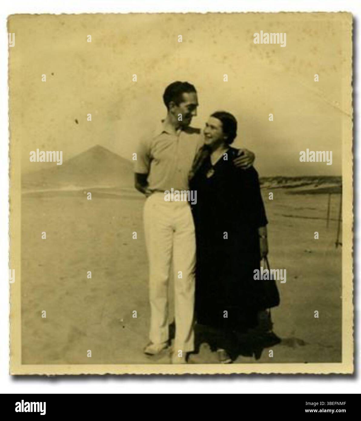 Sarah affonso hi-res stock photography and images - Alamy