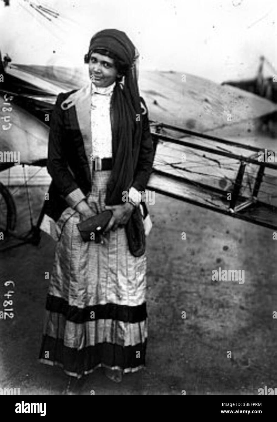 This photograph from the 1910s captures Beatrix de Rijk, a pioneering ...