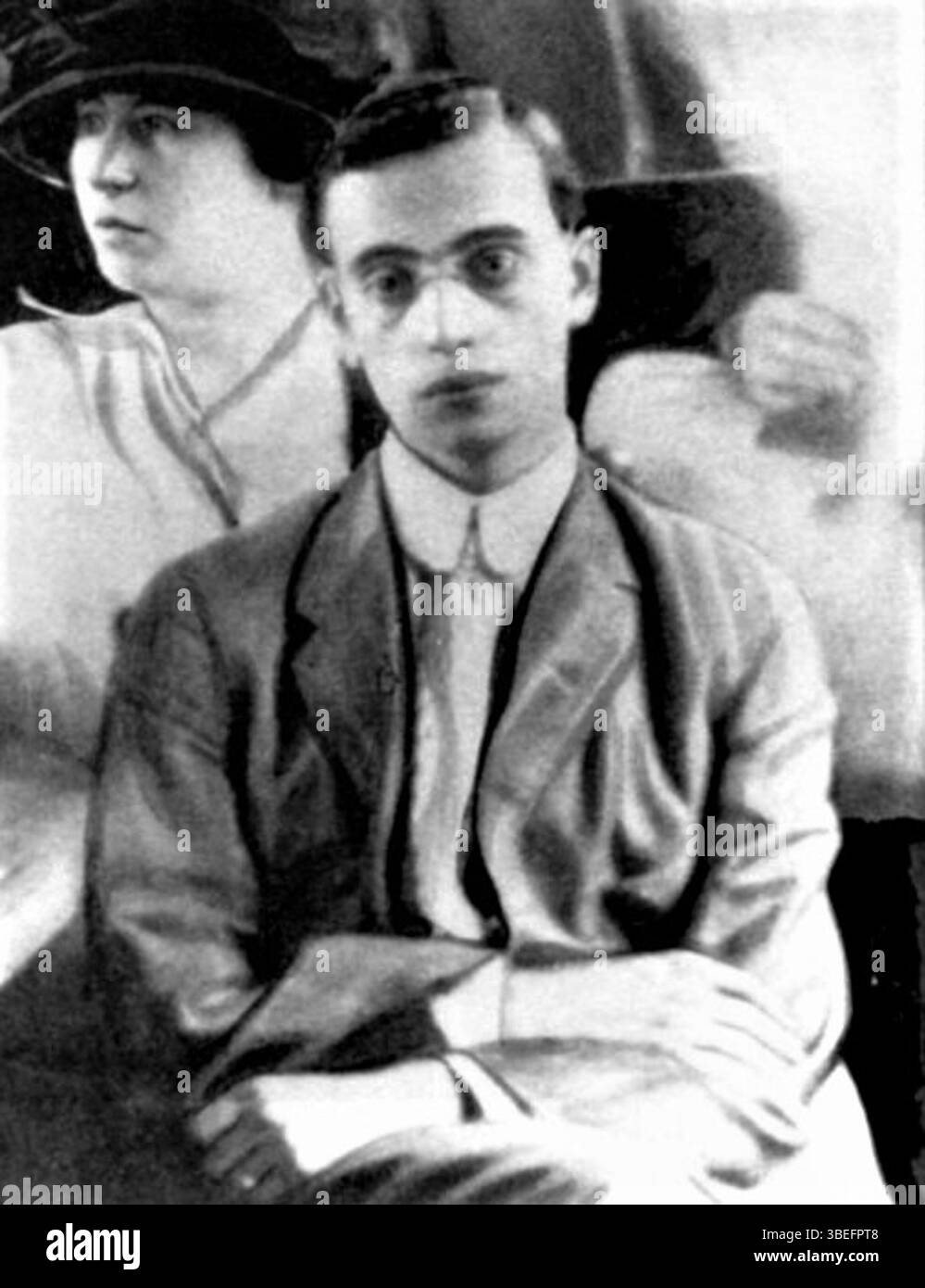 Photograph of Leo Frank during his trial in 1915, with his wife ...