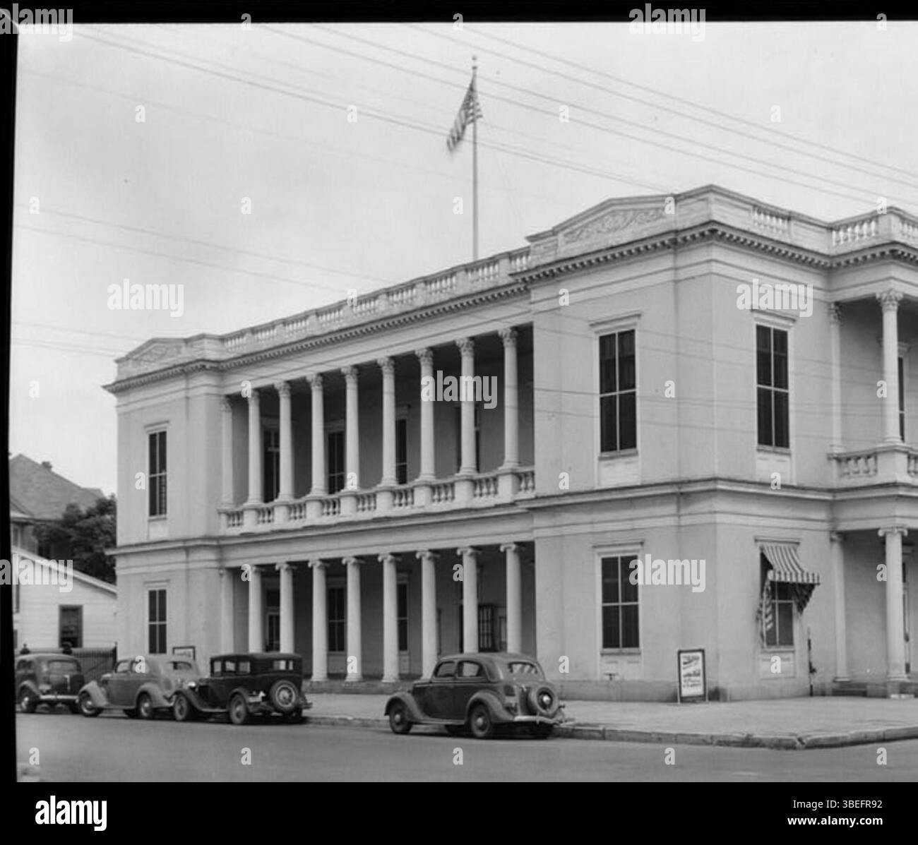 Neoclassicism architecture american Black and White Stock Photos ...