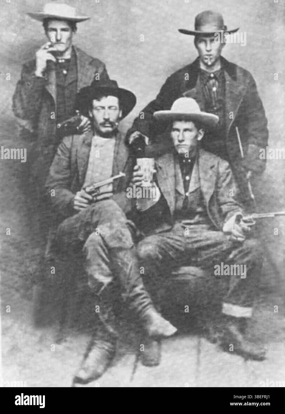 American indian warriors 19th century Black and White Stock Photos ...