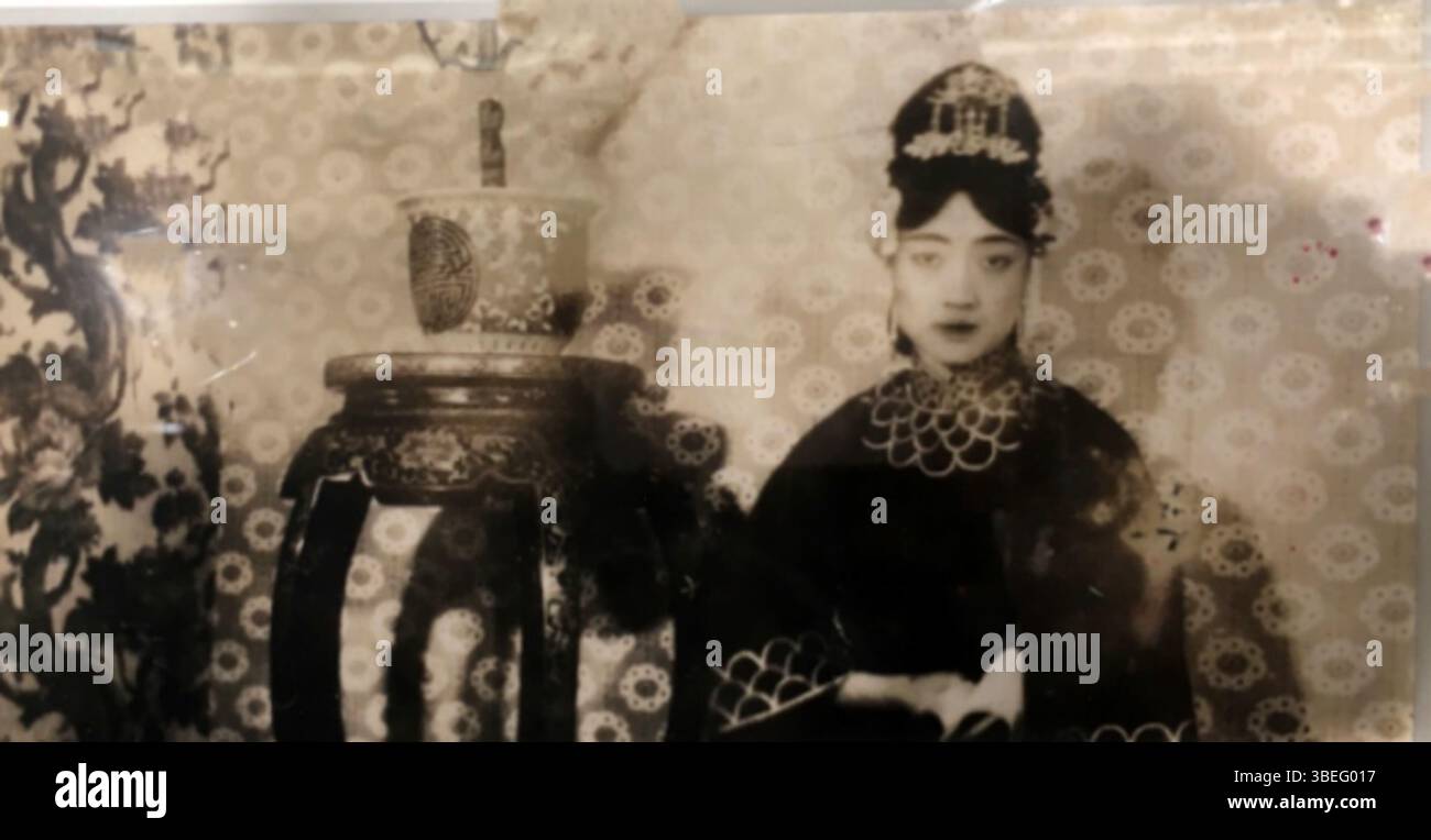 This portrait depicts Wanrong, the last Empress of China during the ...
