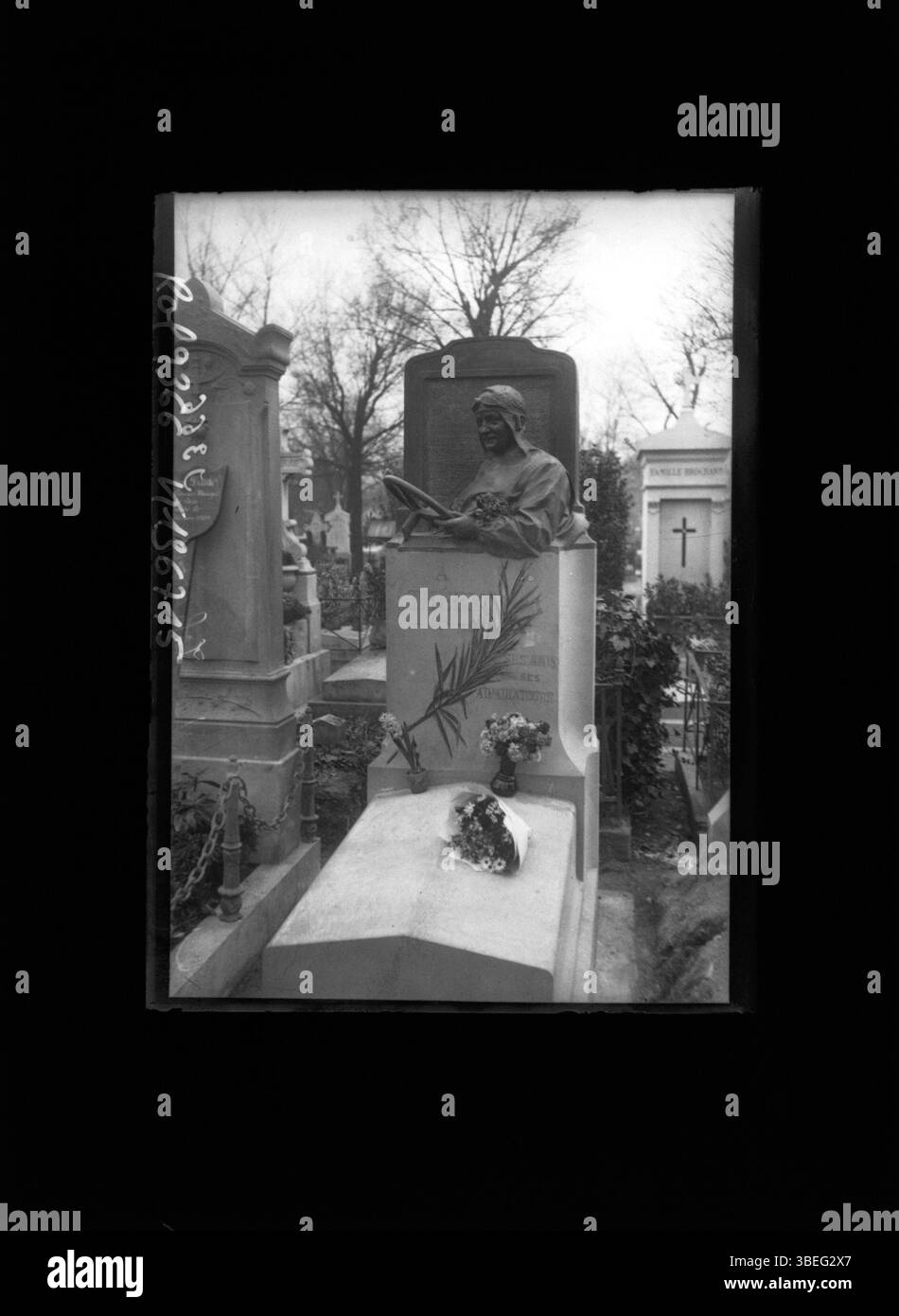 The Monument Théry, dedicated to the racing driver, is depicted with a ...