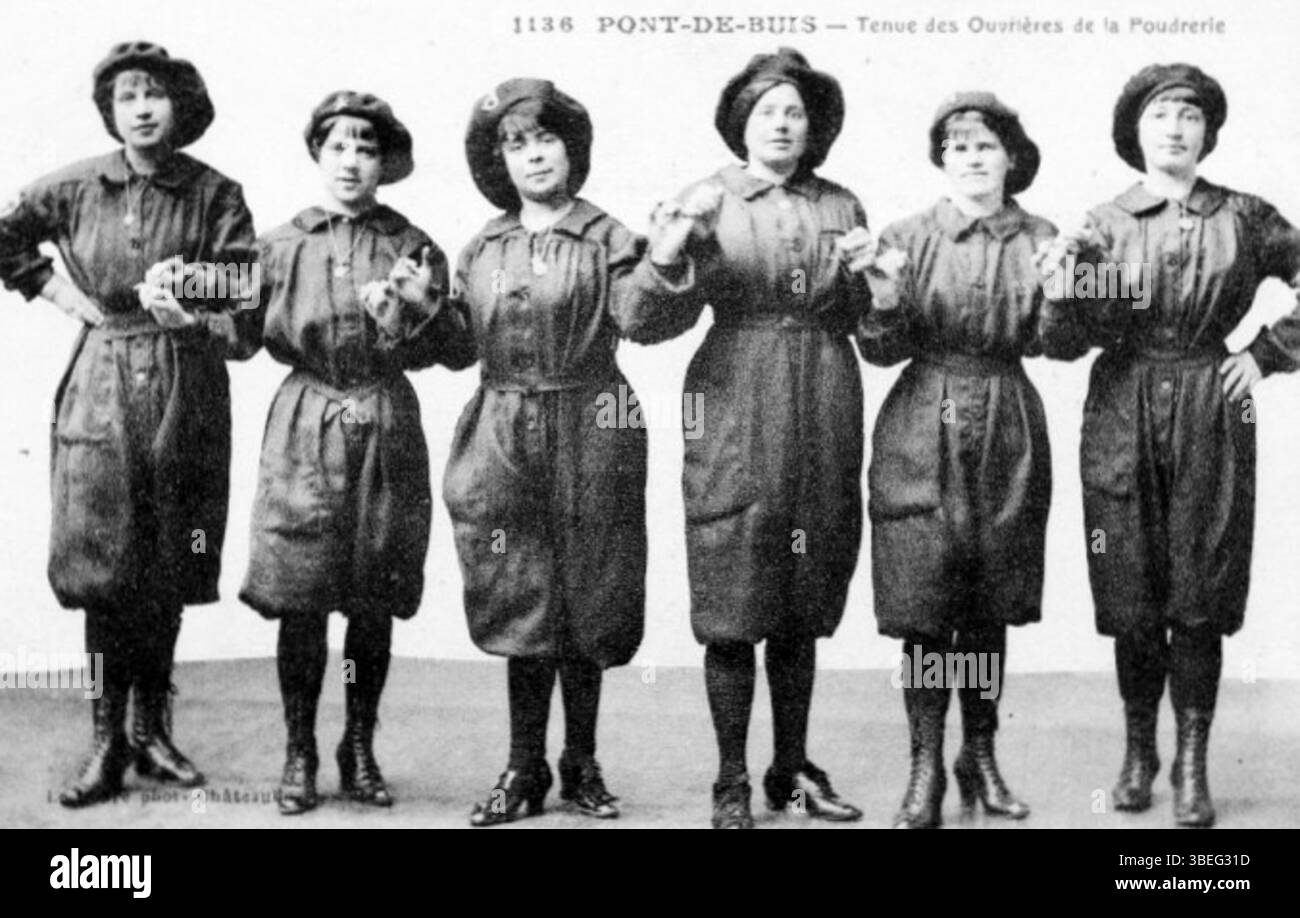 Gender roles in labor Black and White Stock Photos & Images - Alamy