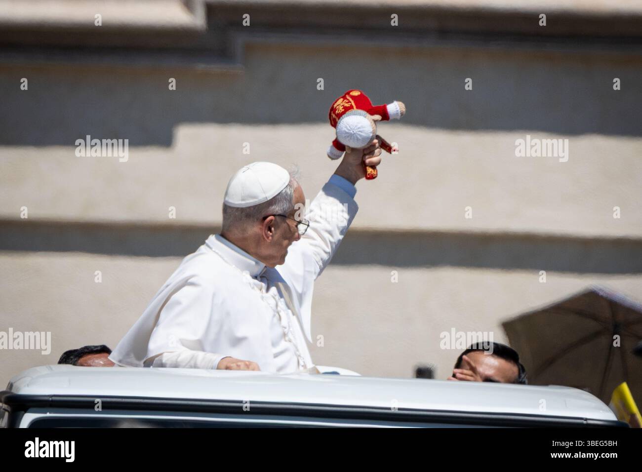 Pope leo xiv doll hi-res stock photography and images - Alamy