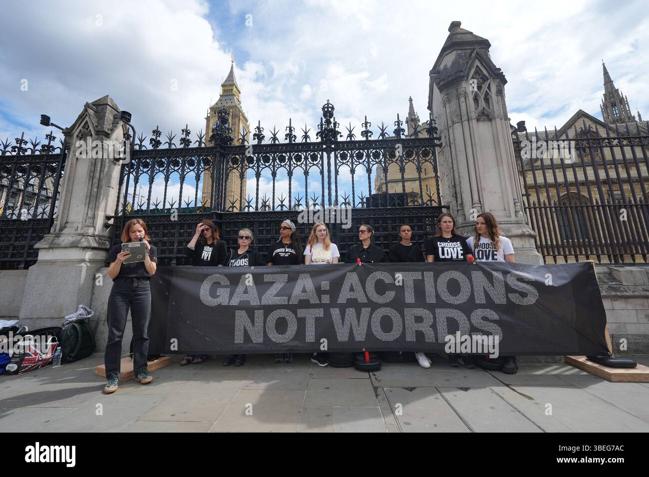 Activist Clover Hogan reading the names of over 15,000 children who ...