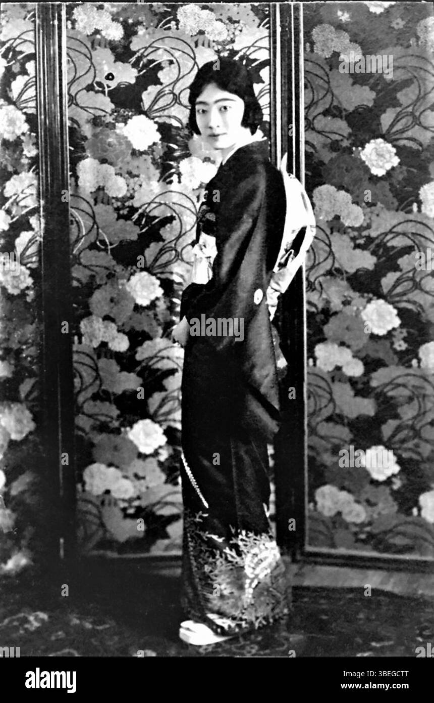 A photograph of Wanrong from the 1920s or 1930s, possibly taken in ...