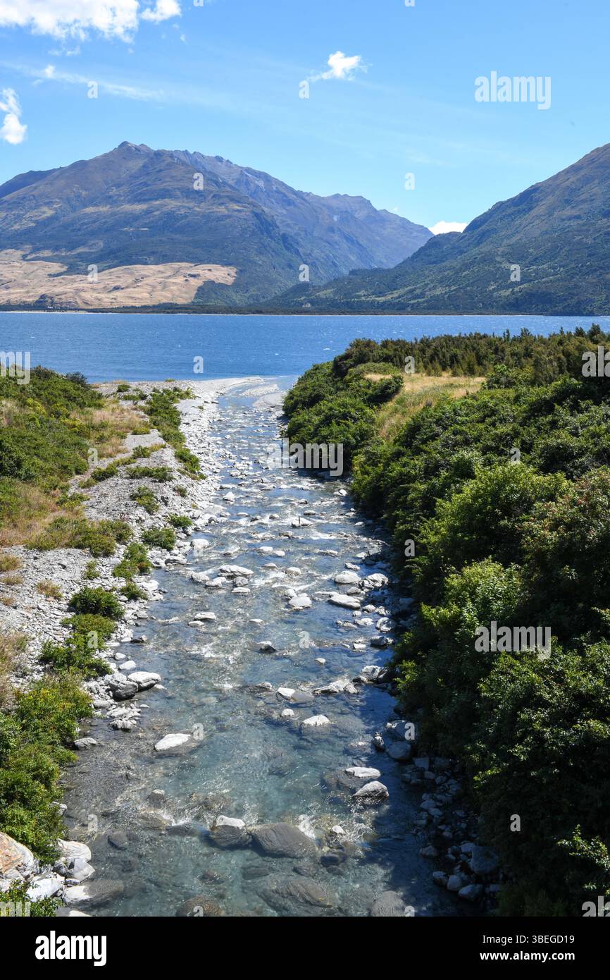 Drone view at lake Hawea on New Zealand Stock Photo - Alamy