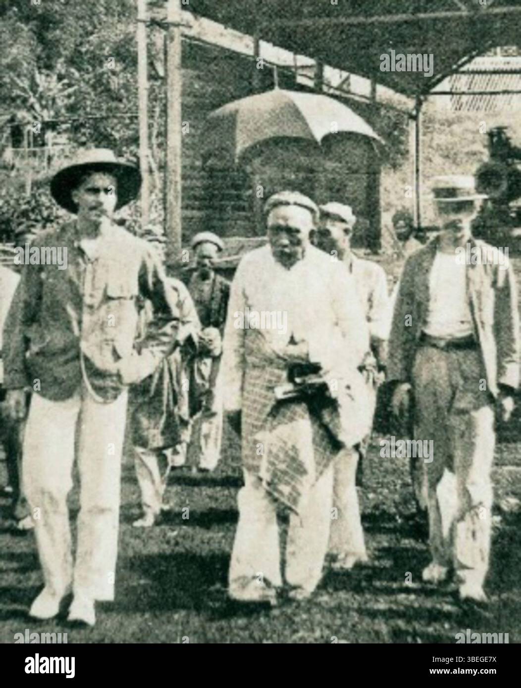 His Highness Sultan Hashim Jalilul Alam visited the Cutch Factory ...