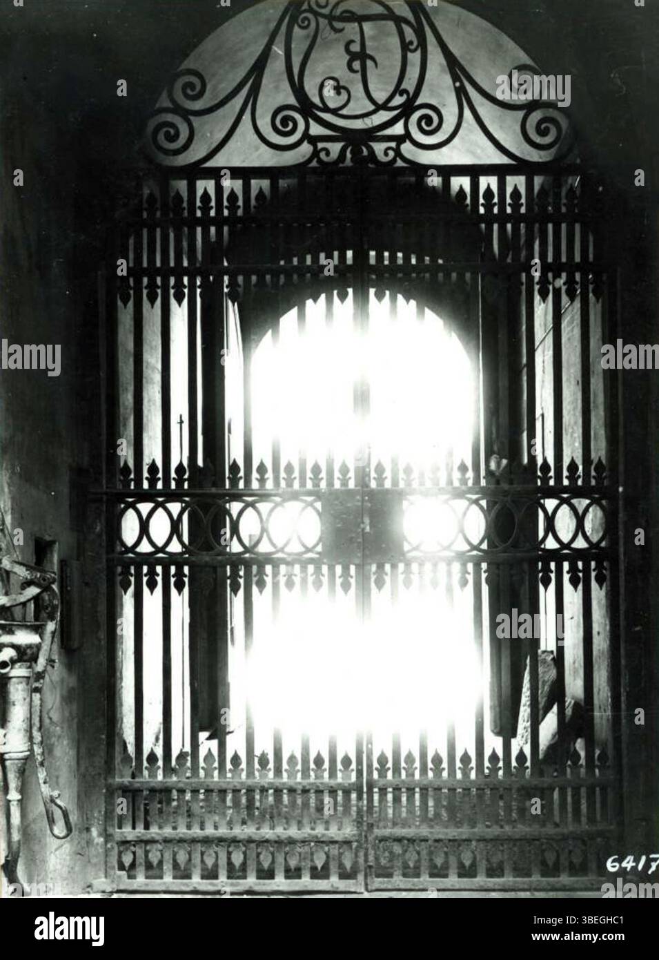 This 1890s photograph shows the removal of a gate at the Palazzo dello ...