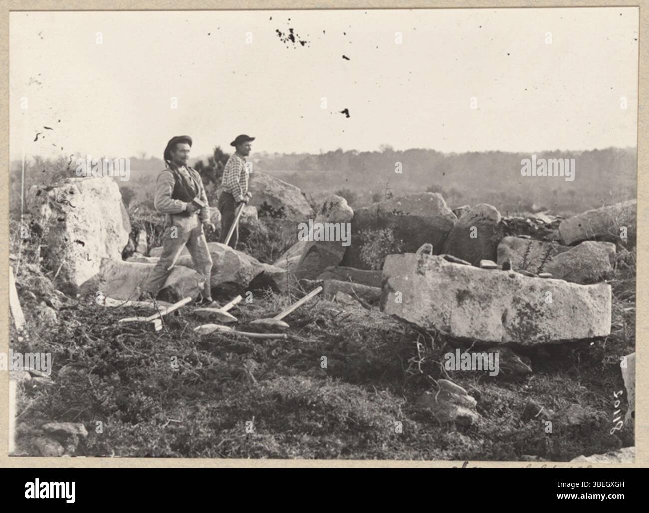 Zacharie Le Rouzic's work, circa 1925, depicts stone carriers ...