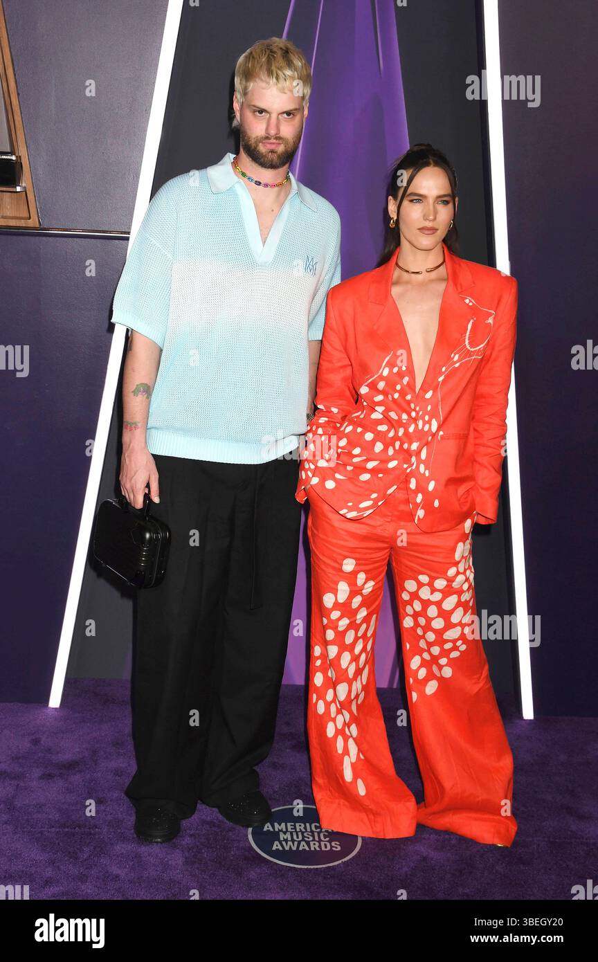 Tucker Halpern und Sophie Hawley-Weld Sofi Tukker bei der Verleihung ...