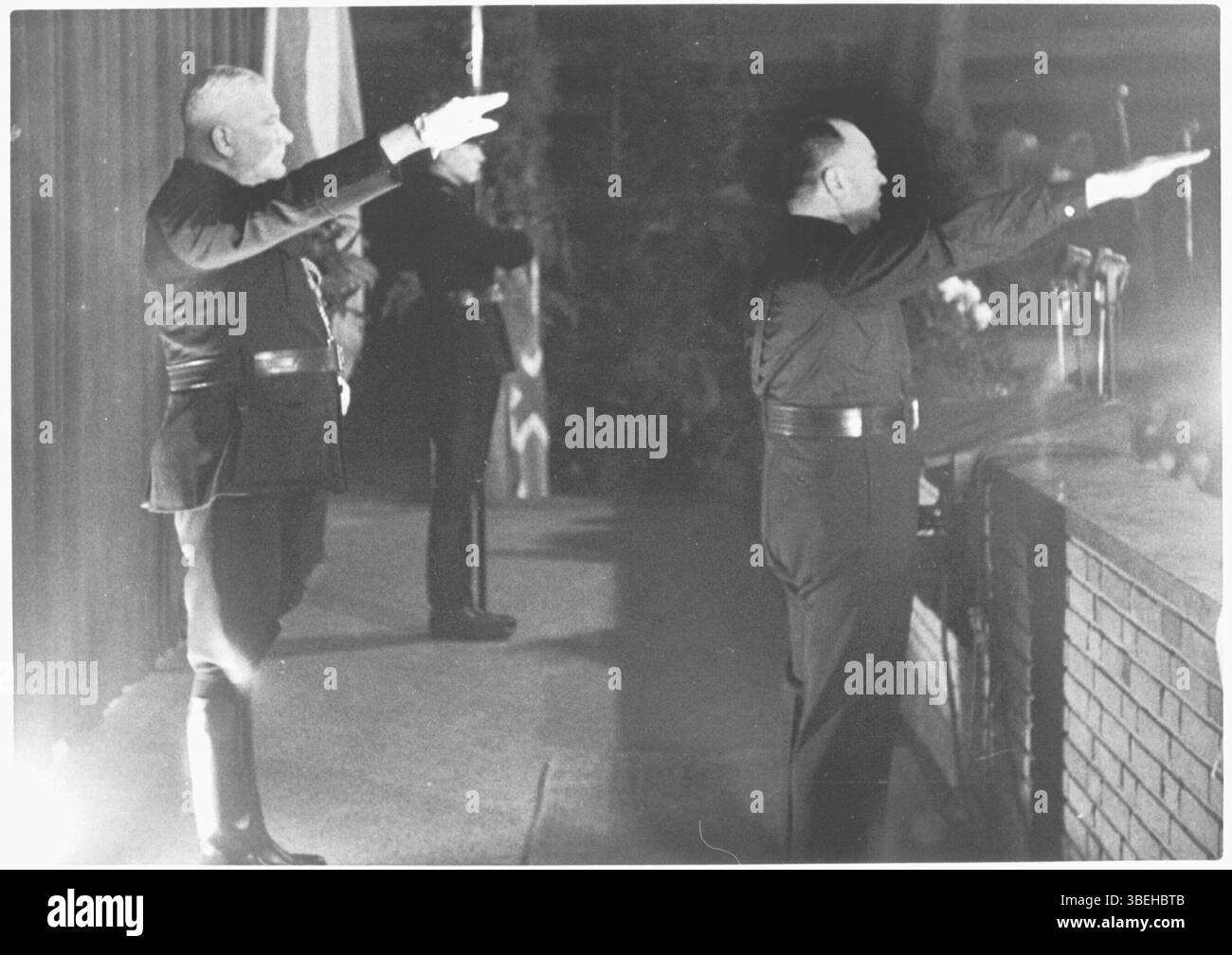 This image from 1940 marks the 9th anniversary of the NSB in Utrecht ...