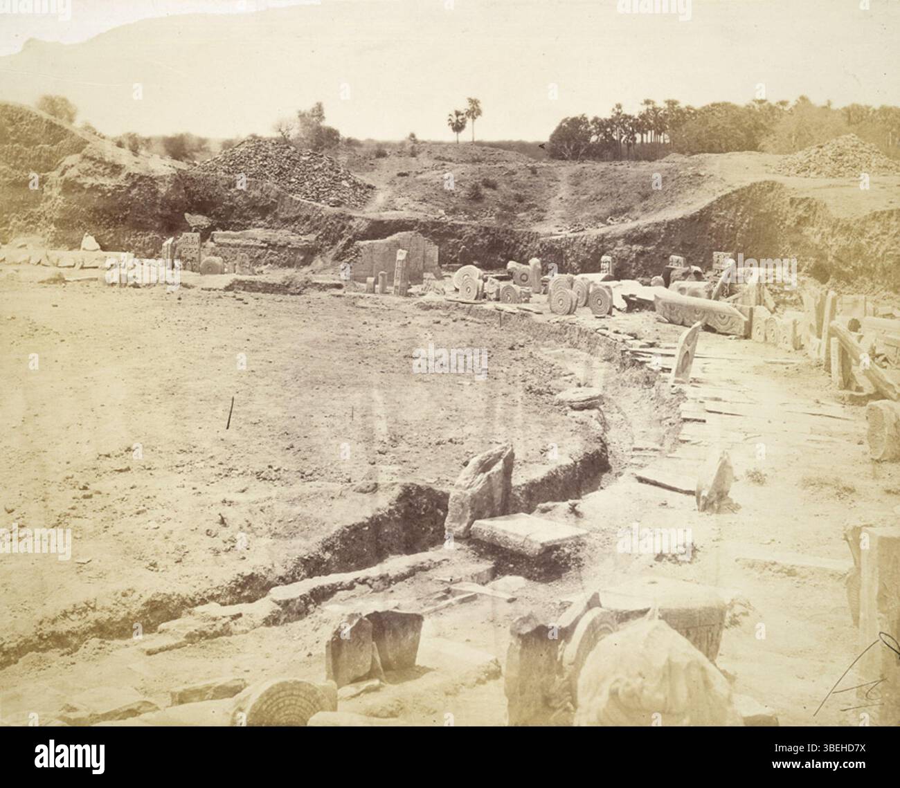 Albumen photograph from Colonel Mackenzie’s 1880 British Library album ...