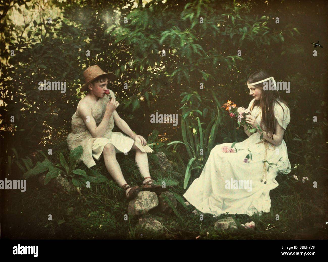 This autochrome photograph by Sebastiaan Alfonse Van Besten captures a ...