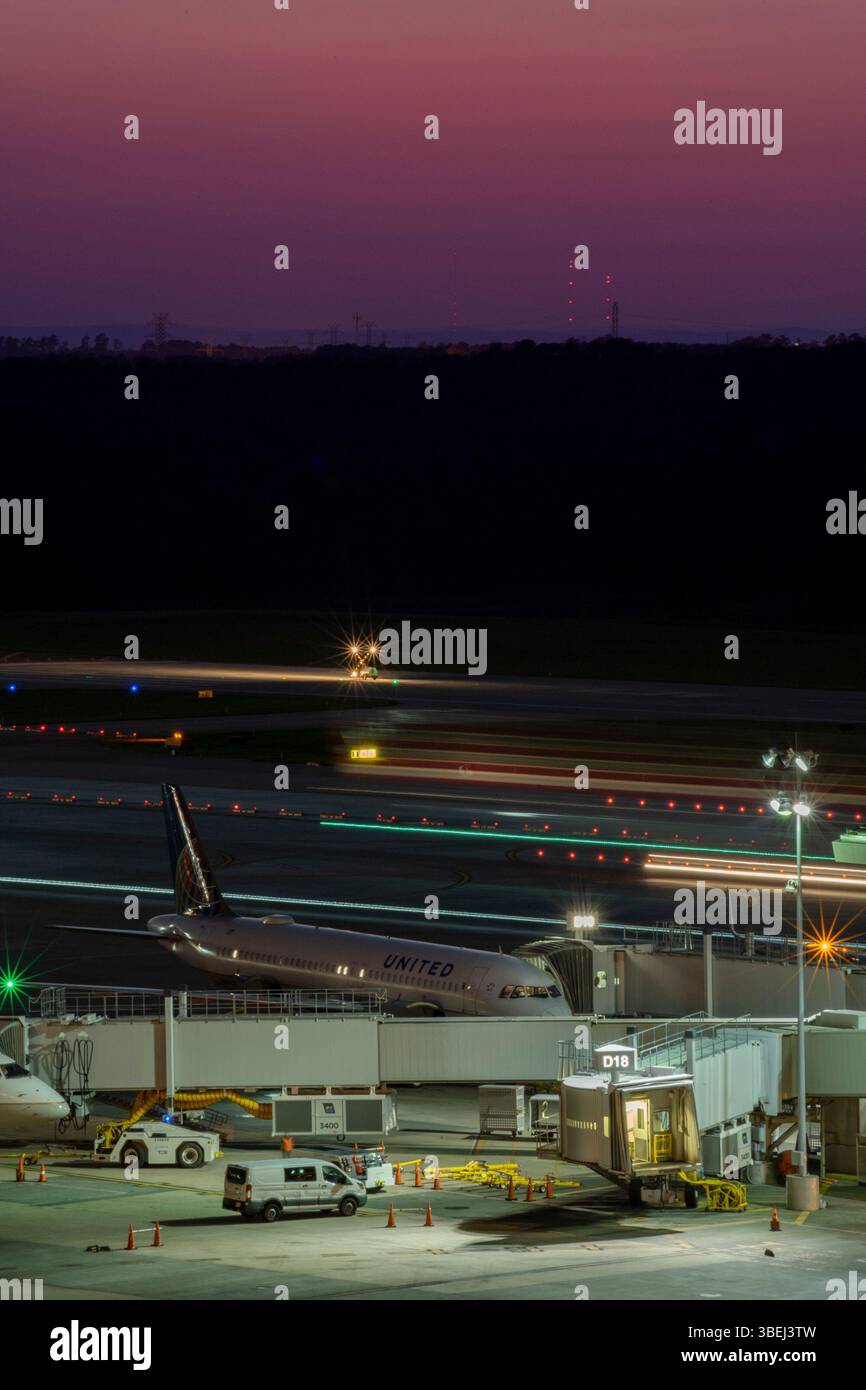 American airlines background hi-res stock photography and images - Alamy