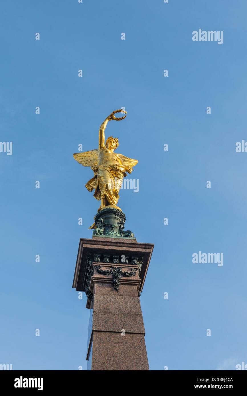 Roman goddess victory top hi-res stock photography and images - Alamy