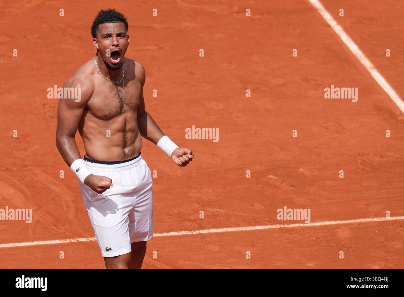 France's Arthur Fils celebrates beating Spain's Jaume Munar after their ...