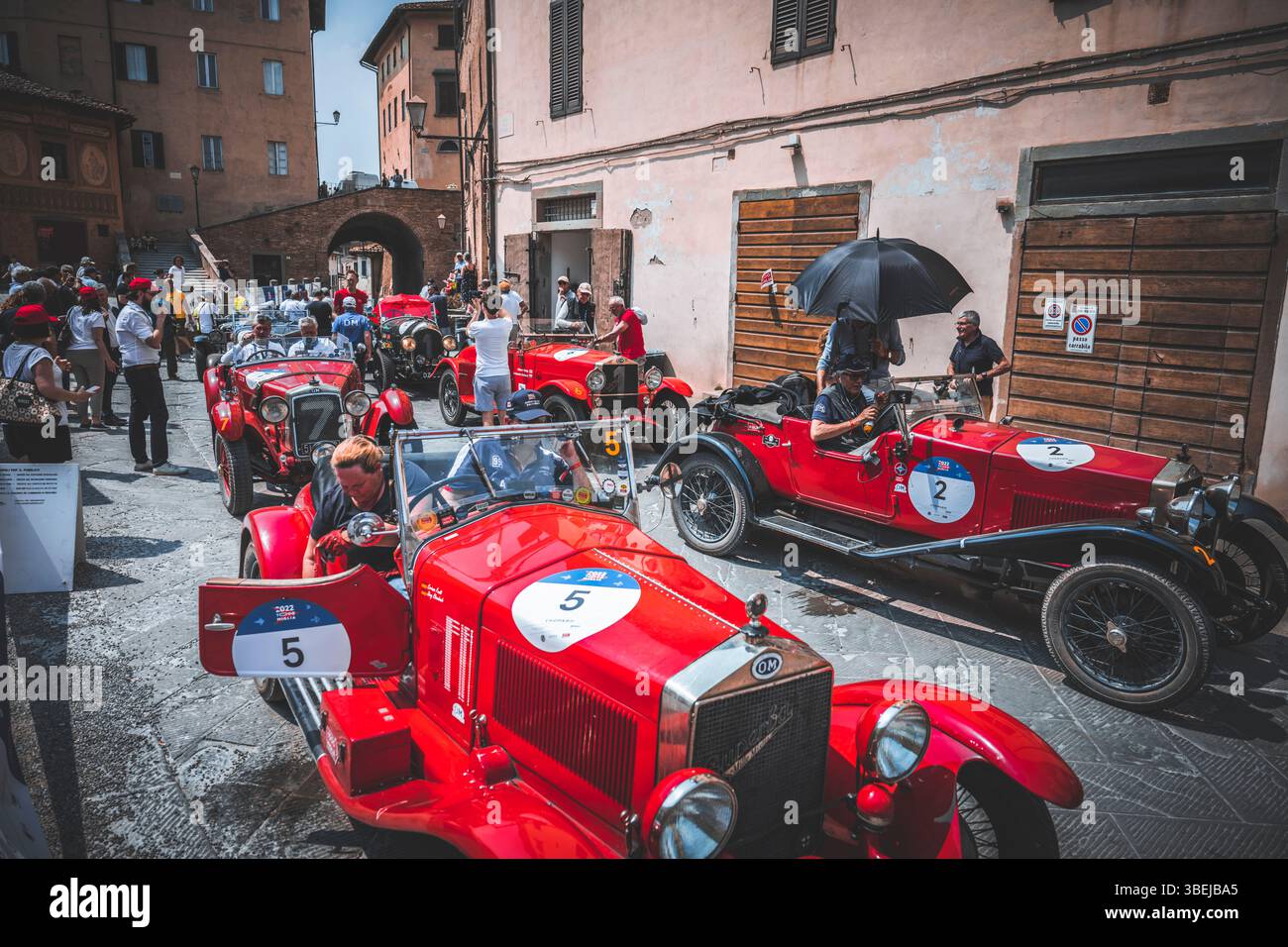 Mille Miglia 2020 - 1000 Mile Historic Road Race passes through San ...