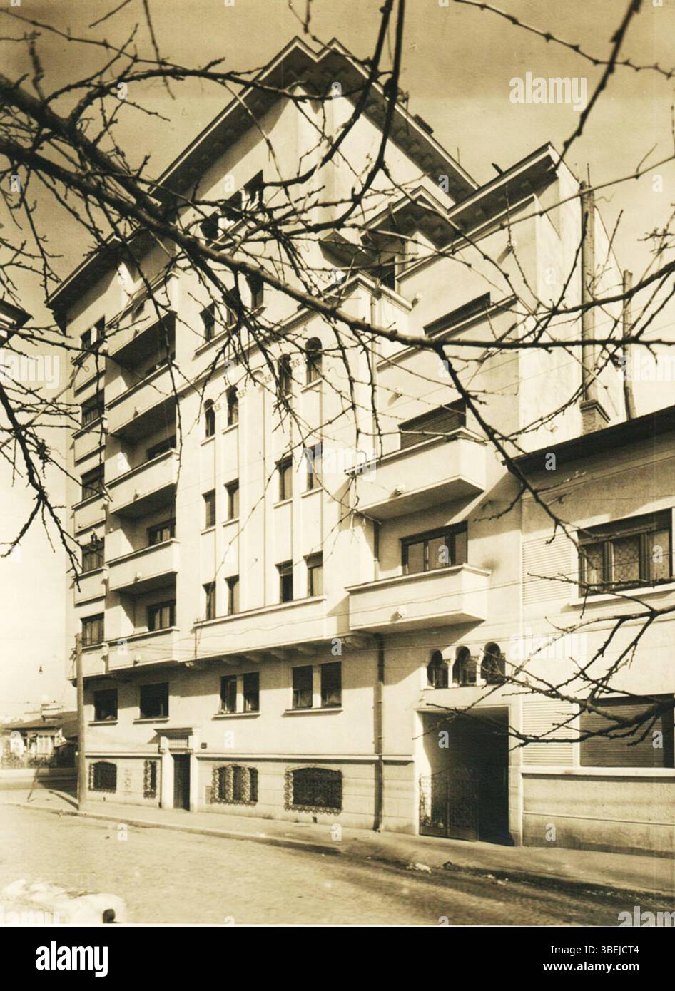 The Passini Building, located at the intersection of Bulevardul ...