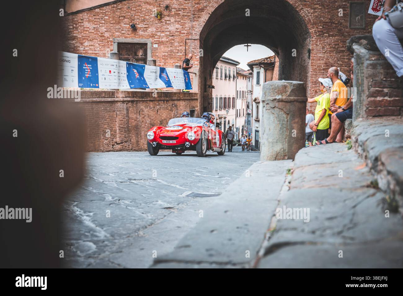 Mille Miglia 2020 - 1000 Mile Historic Road Race passes through San ...