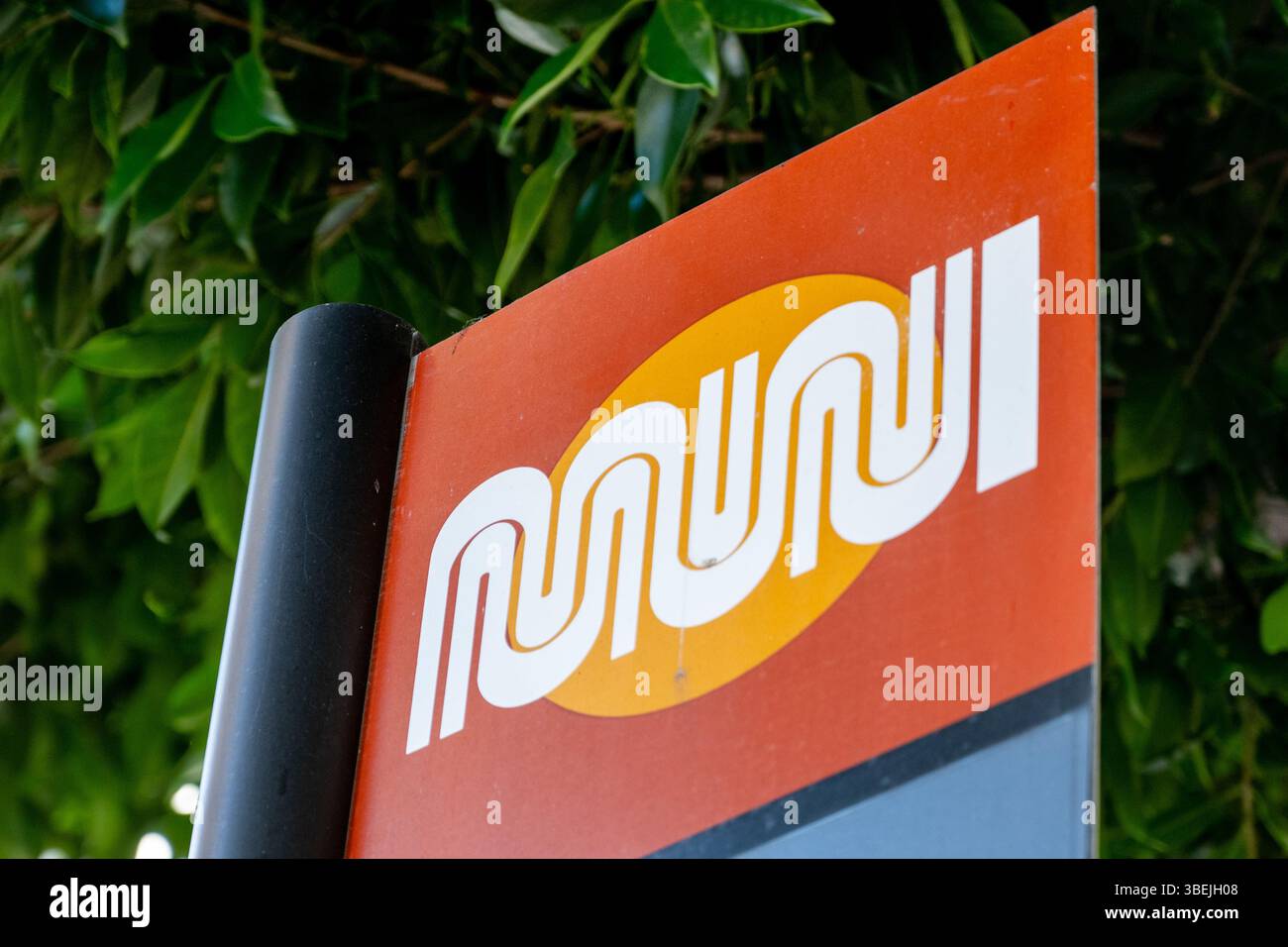 United States. 20th Aug, 2024. Close-up of a MUNI bus stop sign with ...