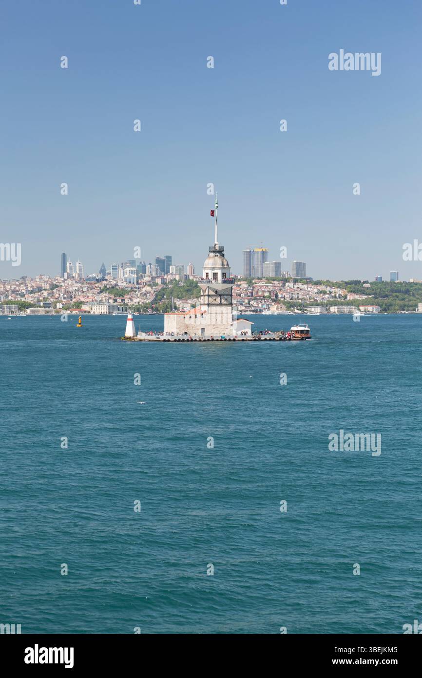 Istanbul maiden’s tower hi-res stock photography and images - Alamy