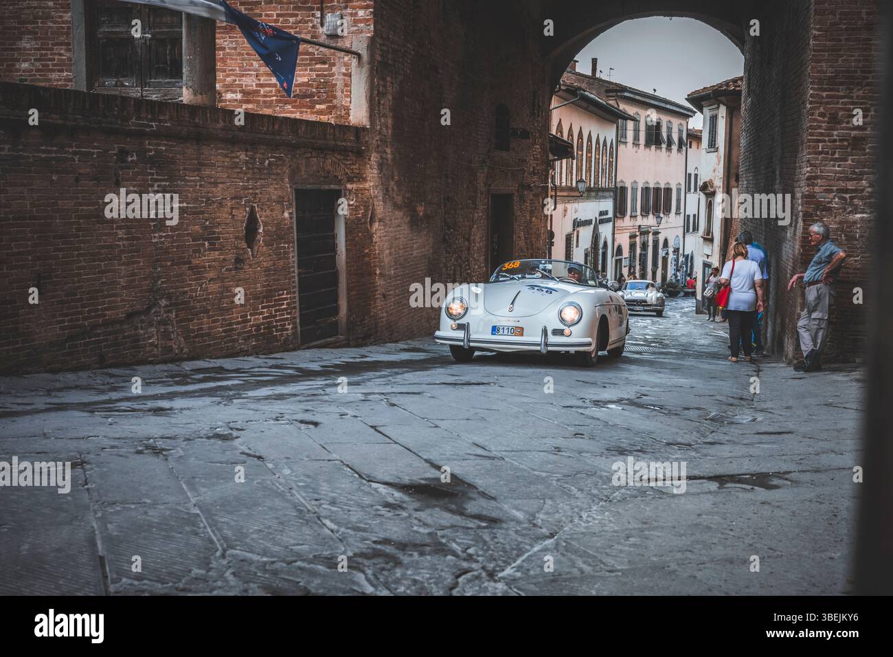 Mille Miglia 2020 - 1000 Mile Historic Road Race passes through San ...