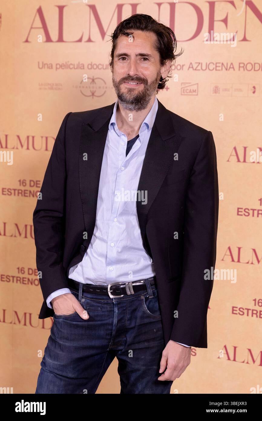 Juan Diego Botto attends the 'Almudena' premiere at Cine Estudio del ...