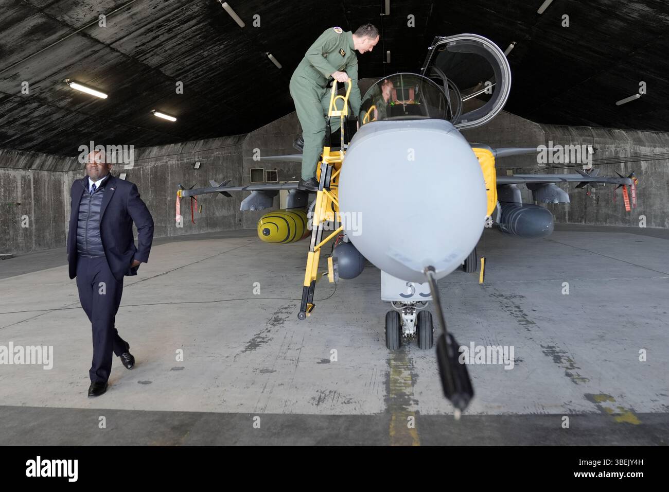 Foreign Secretary David Lammy is shown a Czech Air Force plane by Czech ...