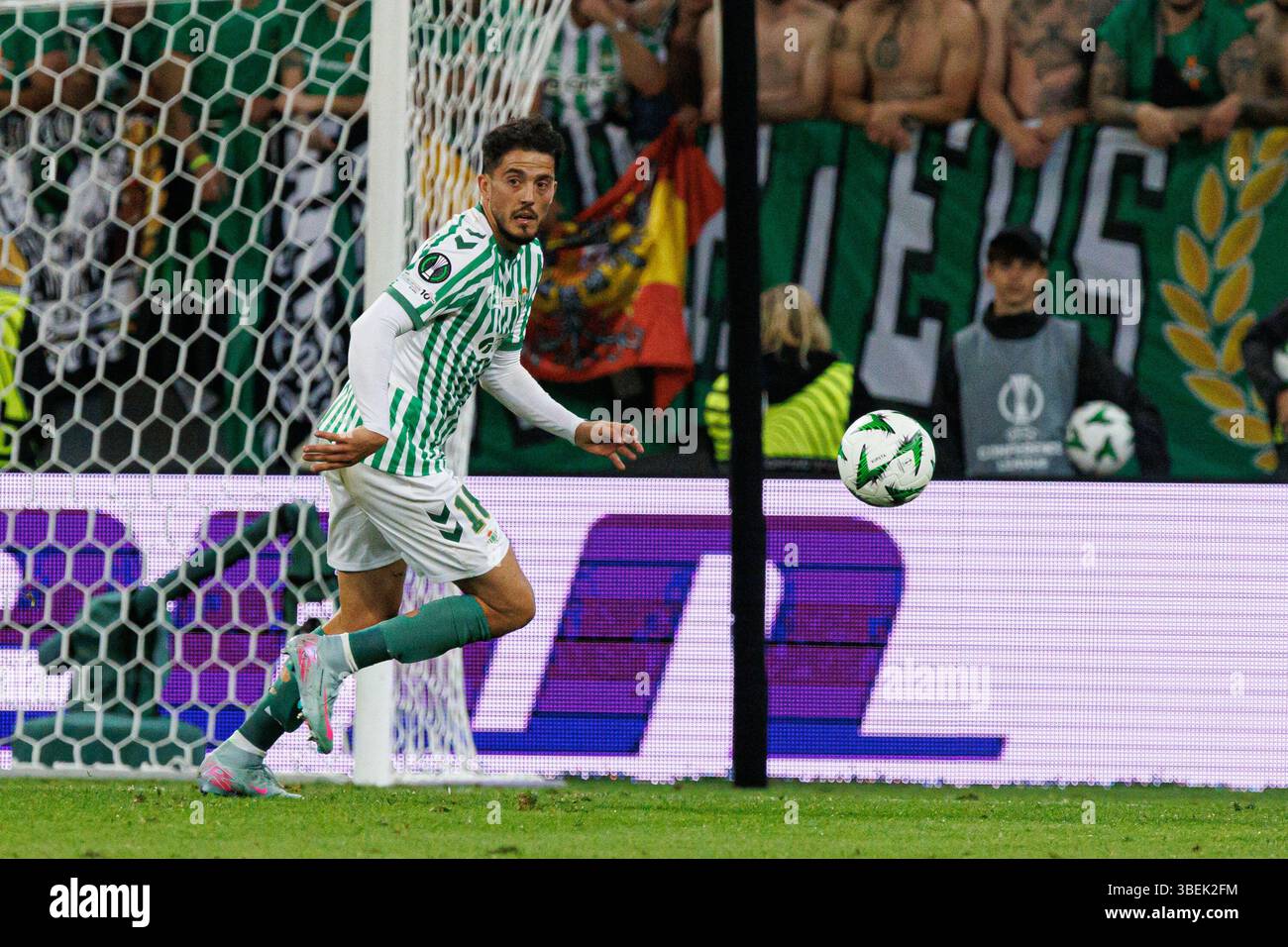Pablo Fornals seen during UEFA Conference League 2025 final game between Real Betis Balompie and ...